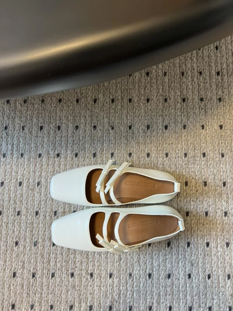 Cut-rate Shushutong Shoes