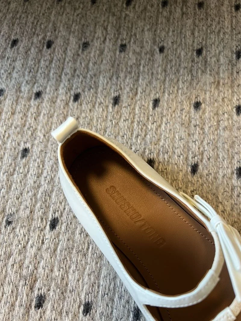 Cut-rate Shushutong Shoes