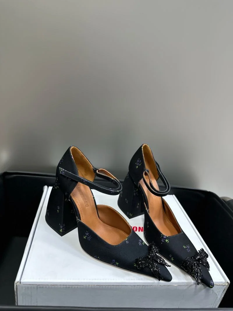 Cut-rate Shushutong Shoes