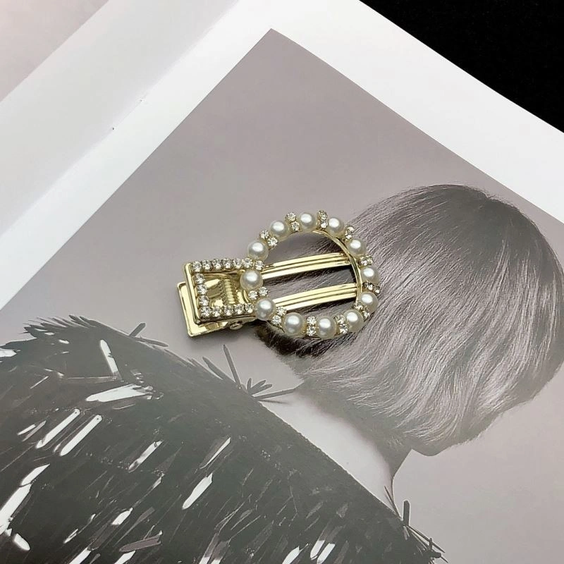 Top match Simone Rocha Hairpins