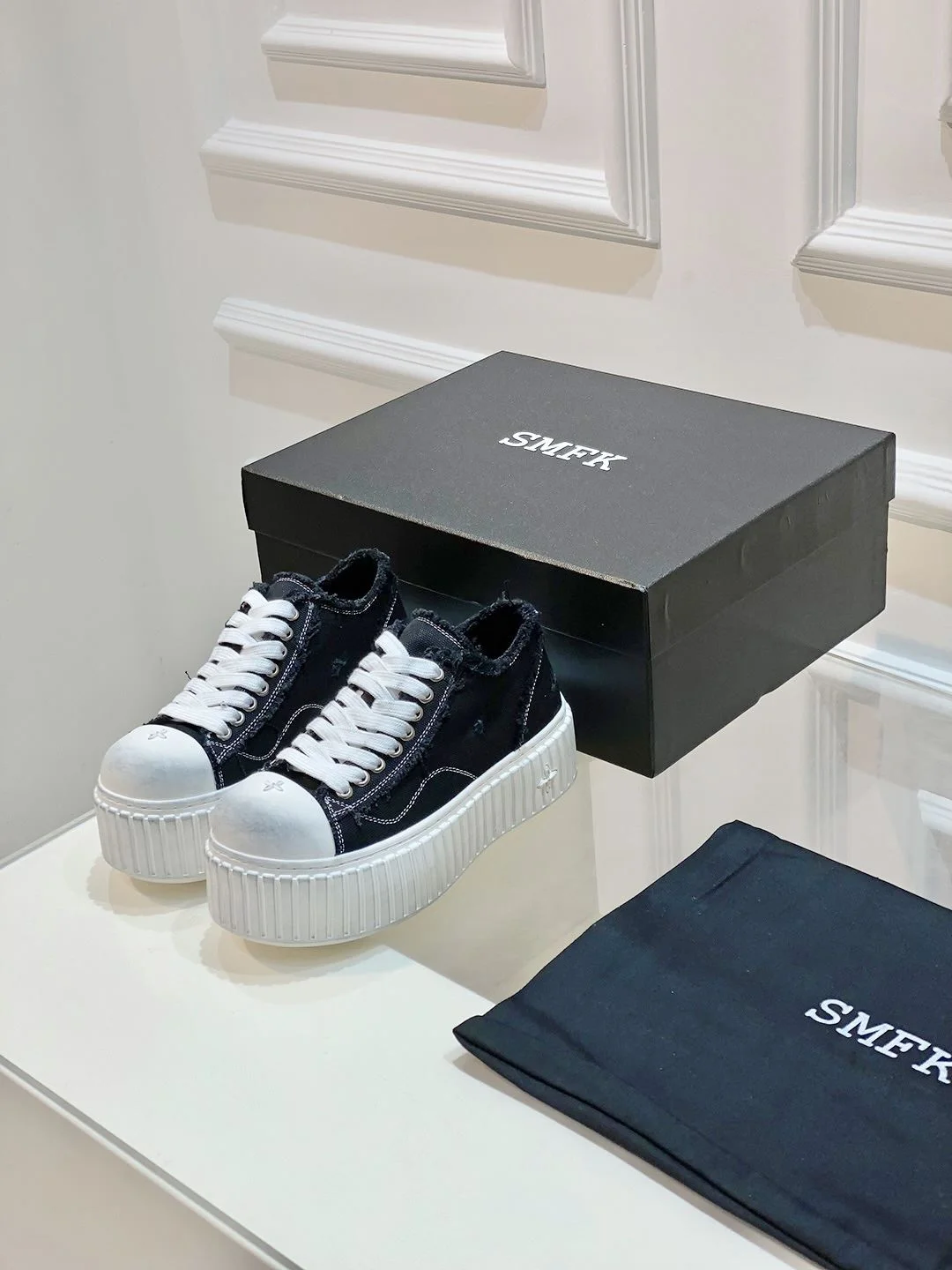 Value-priced Smfk Shoes