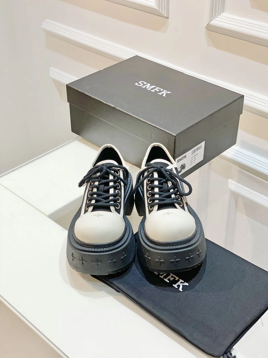 Value-priced Smfk Shoes