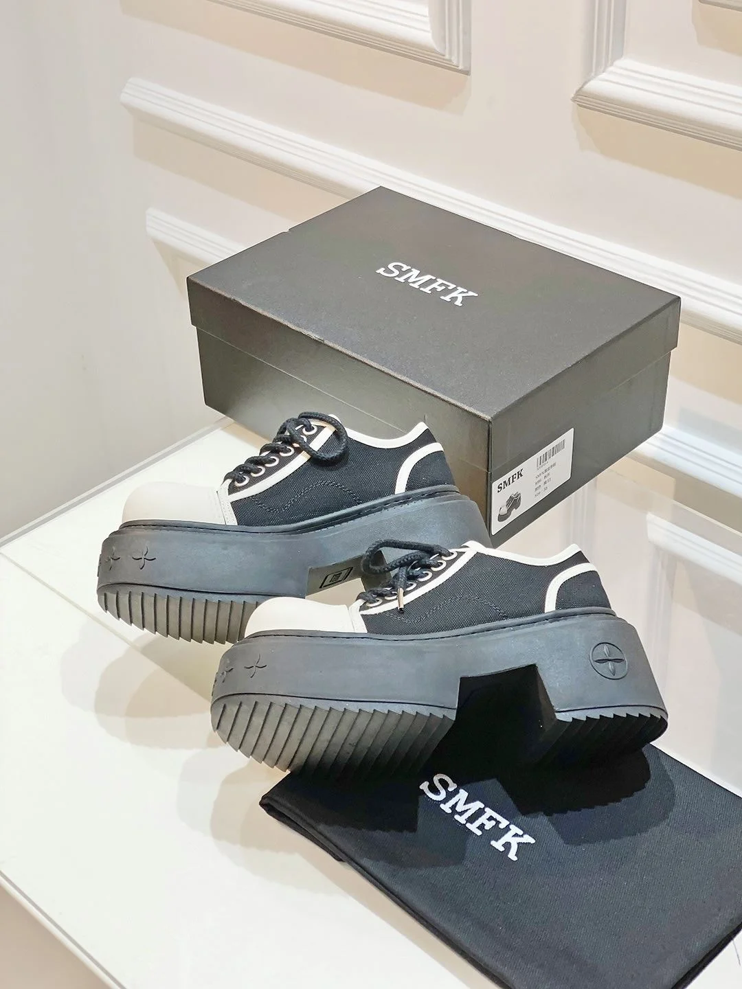 Value-priced Smfk Shoes