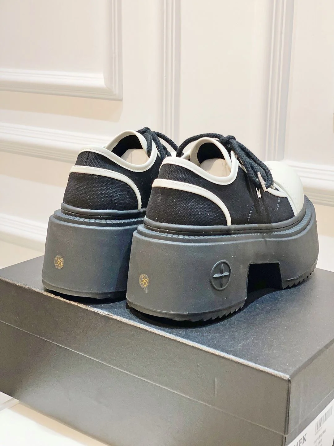 Value-priced Smfk Shoes