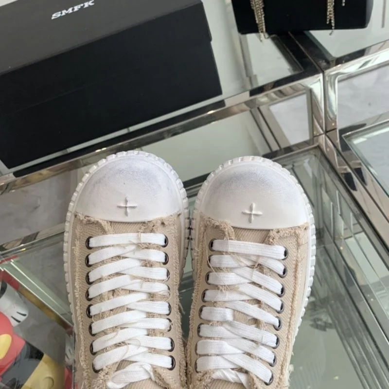 Value-priced Smfk Shoes
