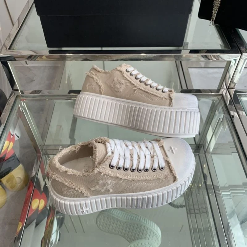 Value-priced Smfk Shoes