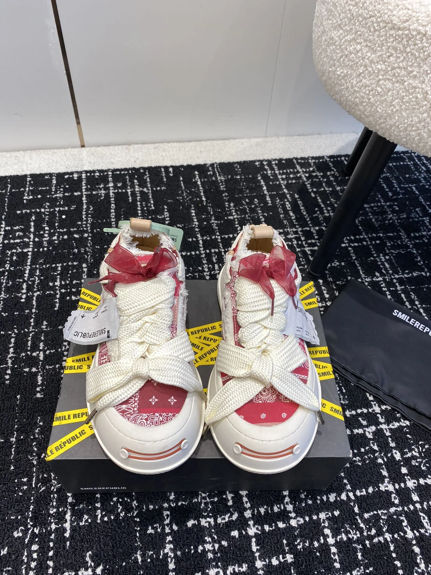 Smilerepublic Shoes