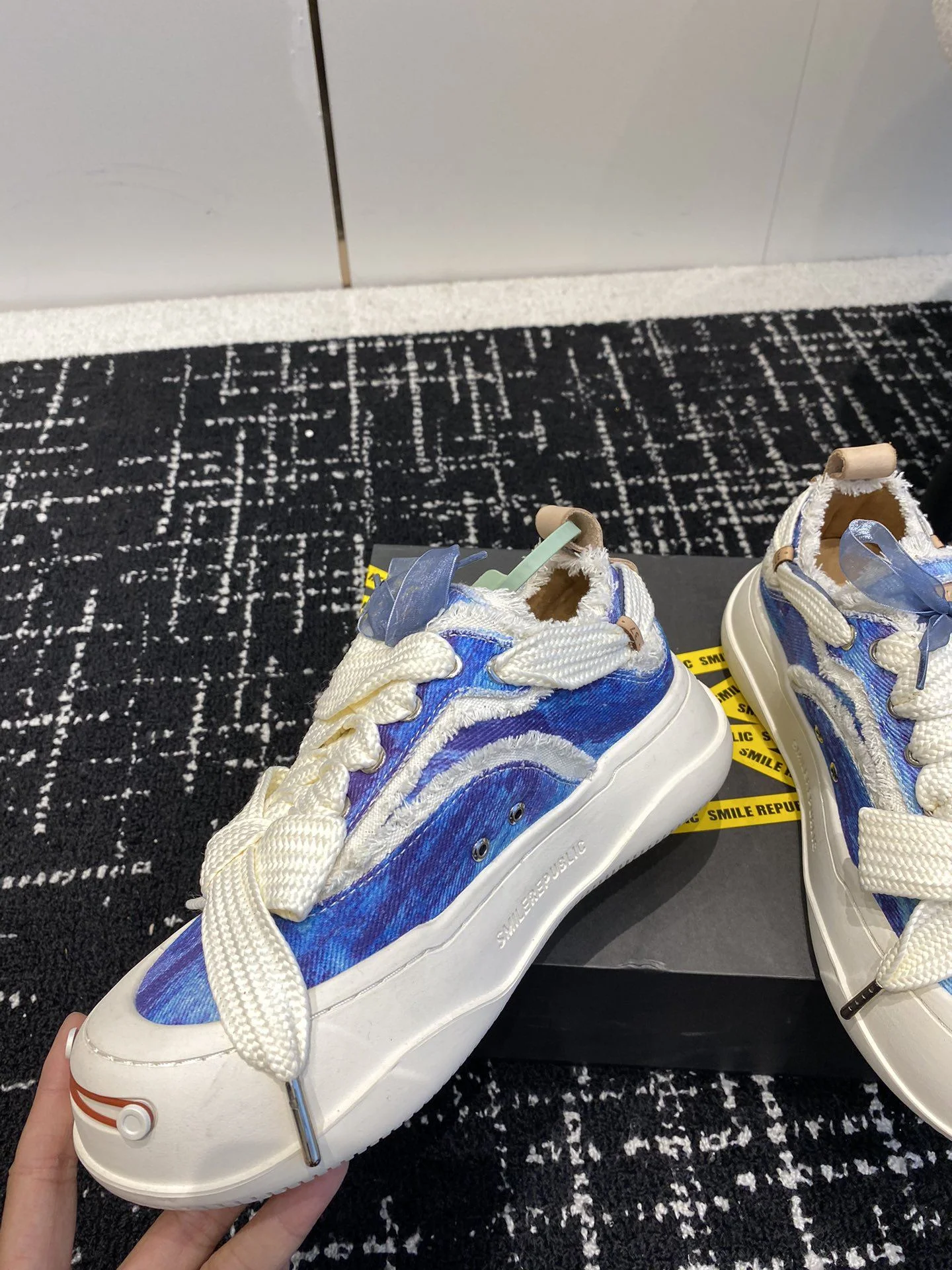 Precise copy Smilerepublic Shoes
