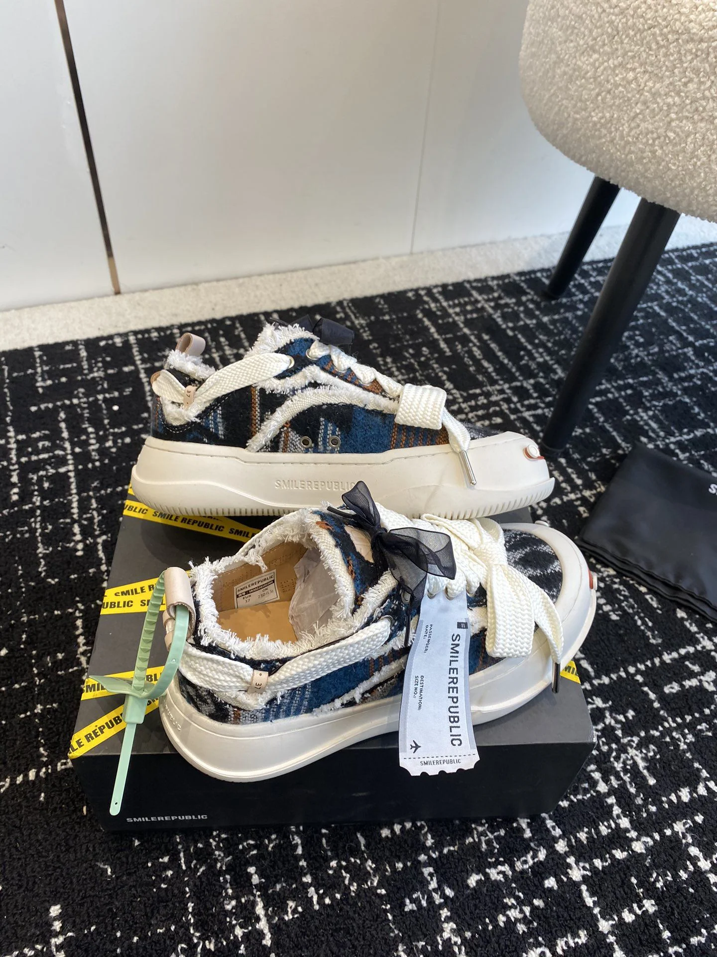 Discounted Smilerepublic Shoes