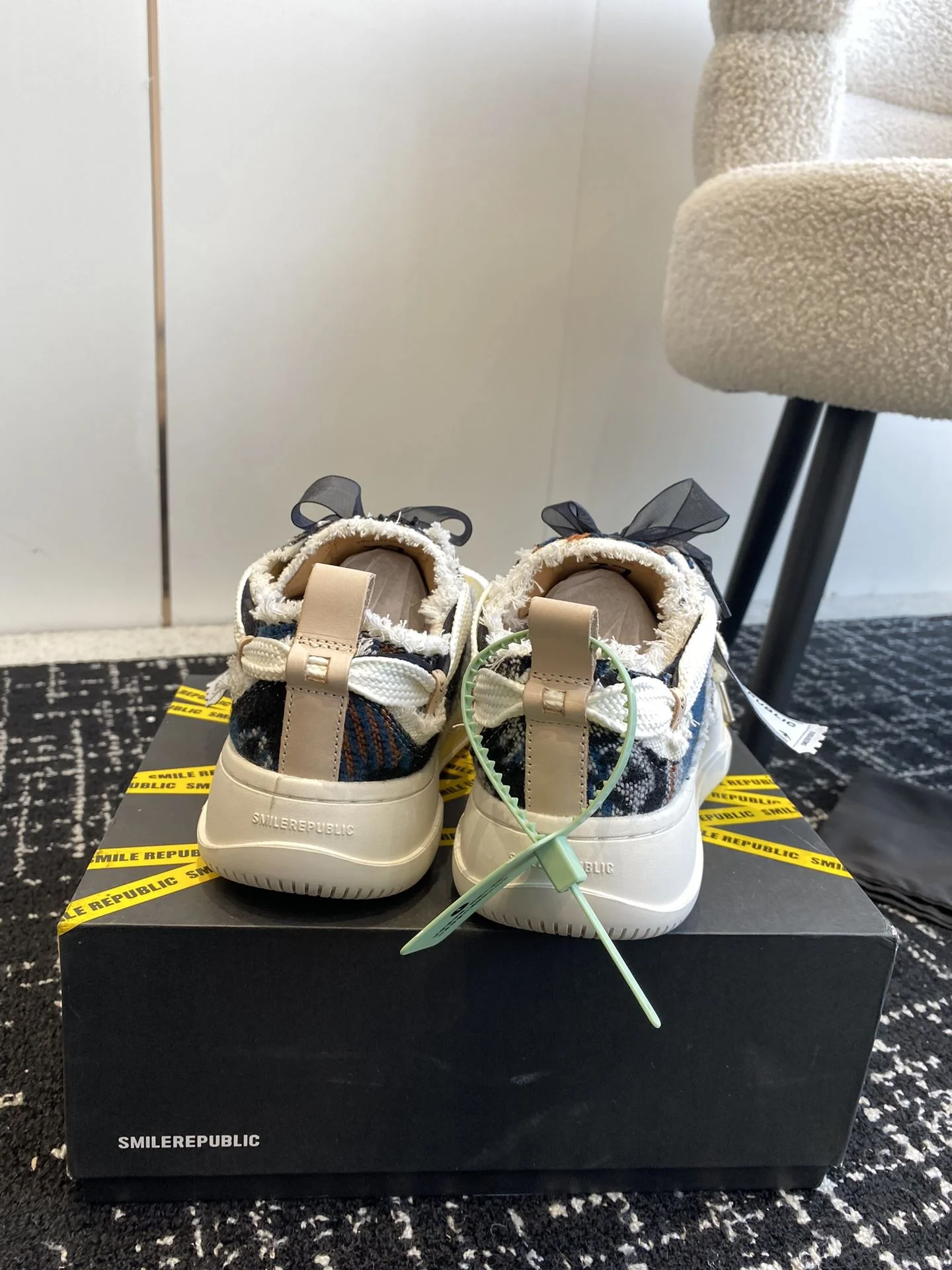 Discounted Smilerepublic Shoes