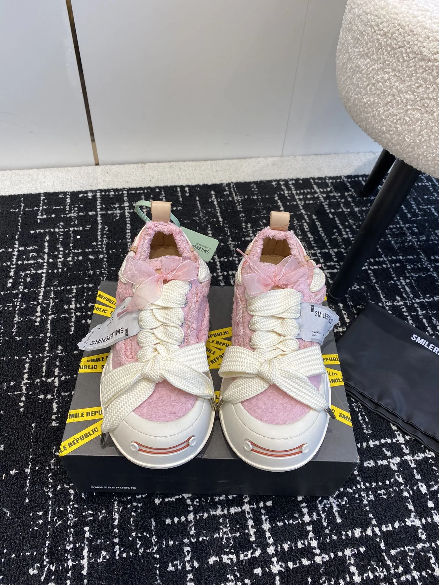 Smilerepublic Shoes