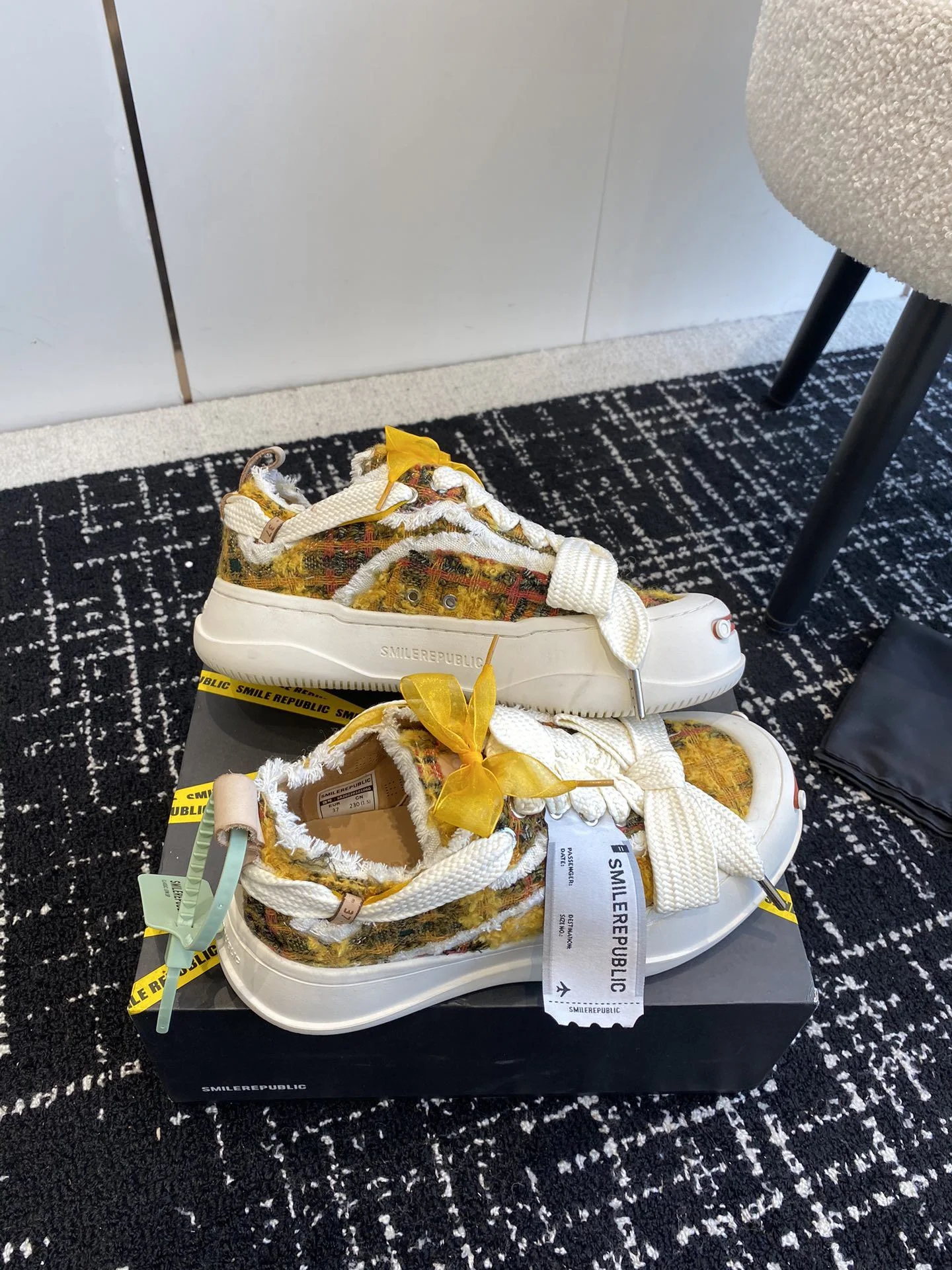 Precise copy Smilerepublic Shoes