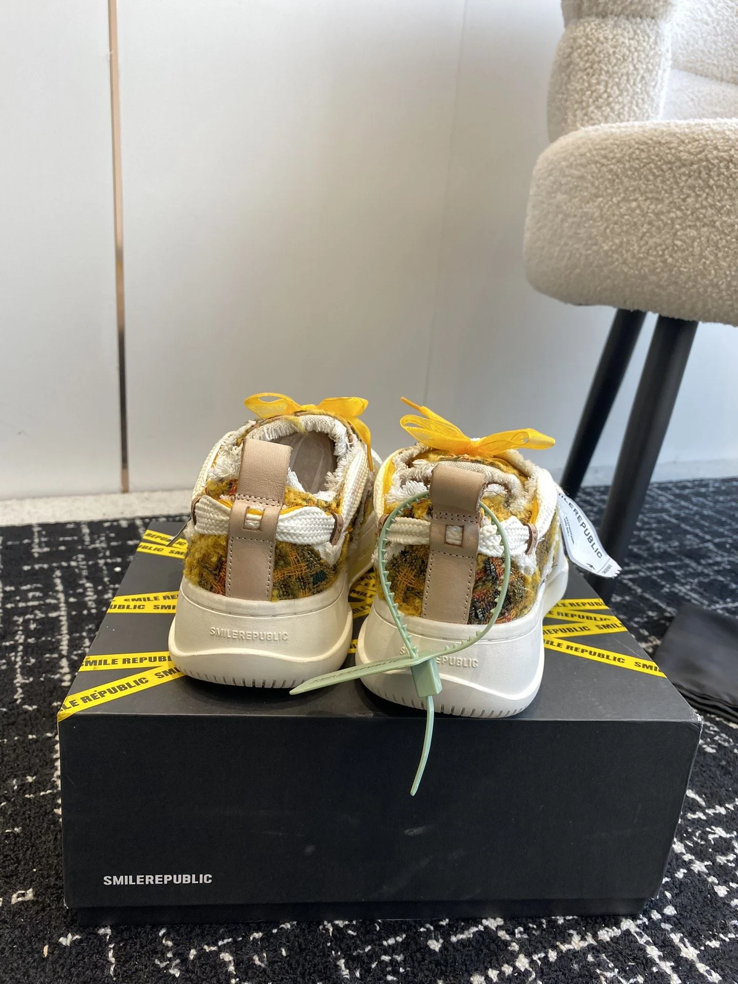Precise copy Smilerepublic Shoes