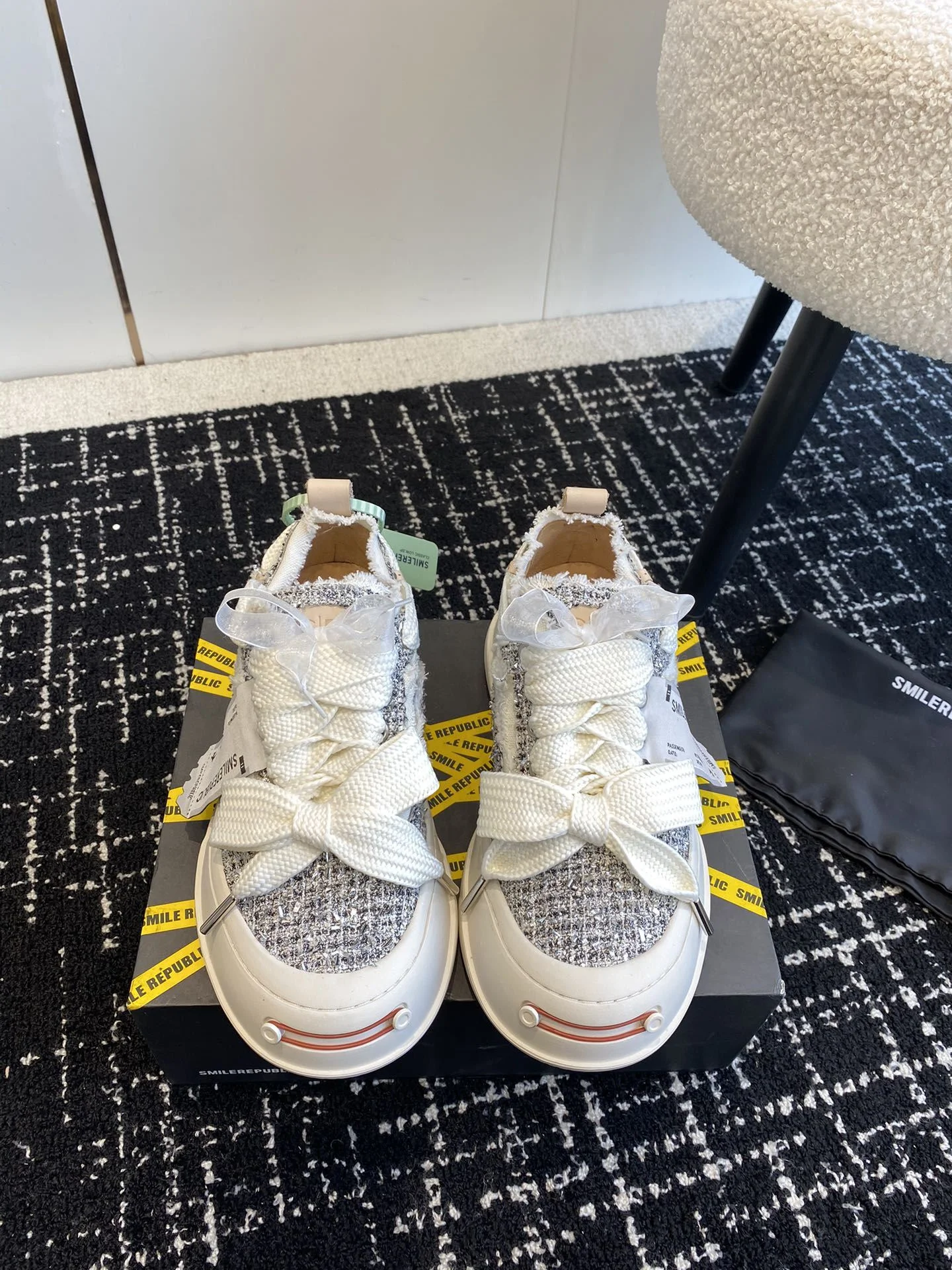 Smilerepublic Shoes