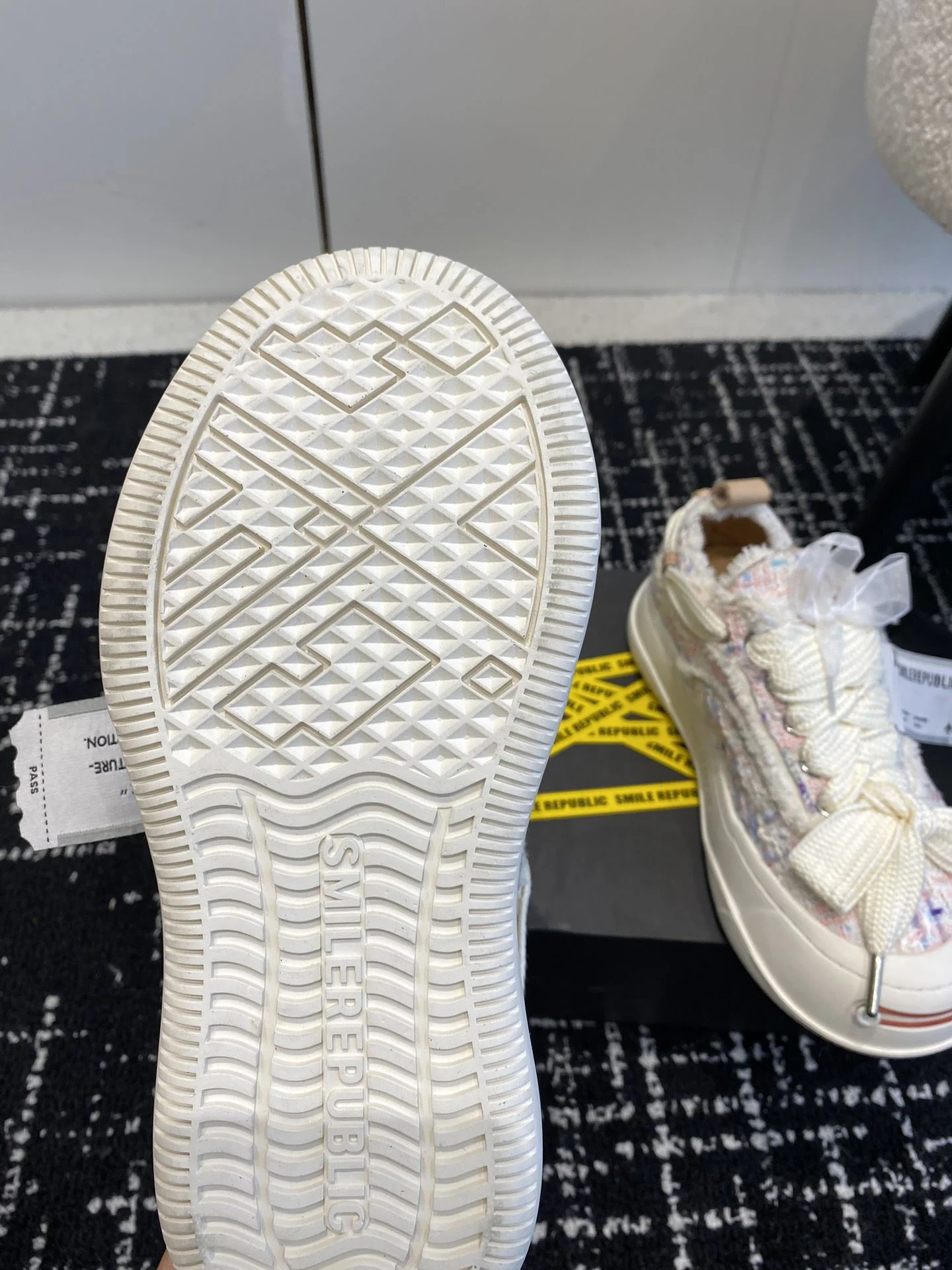 1:1 copy Smilerepublic Shoes