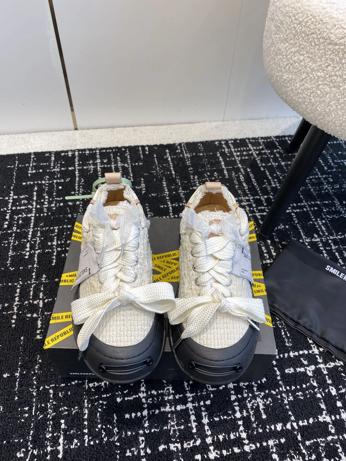 Smilerepublic Shoes