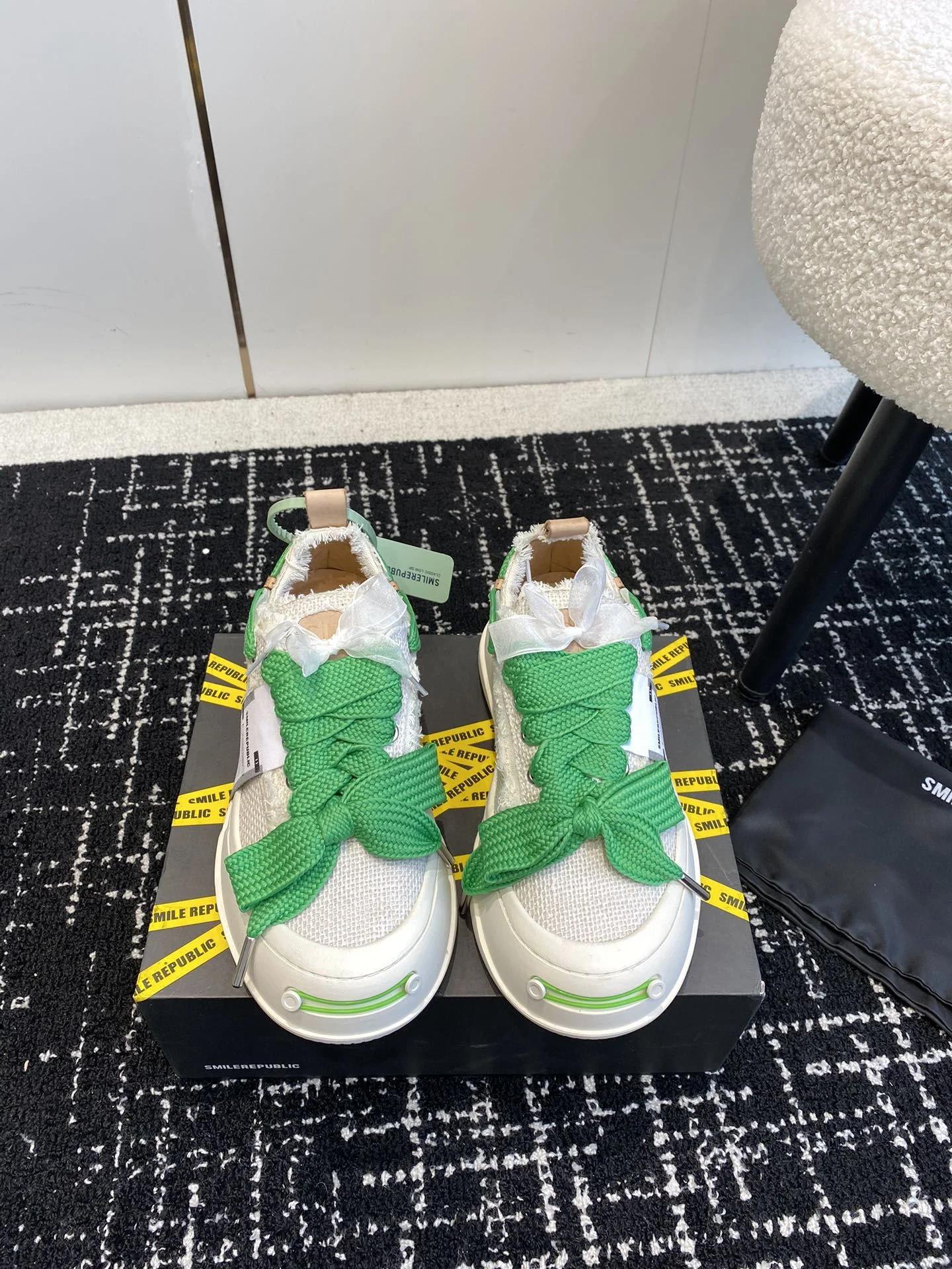 Smilerepublic Shoes