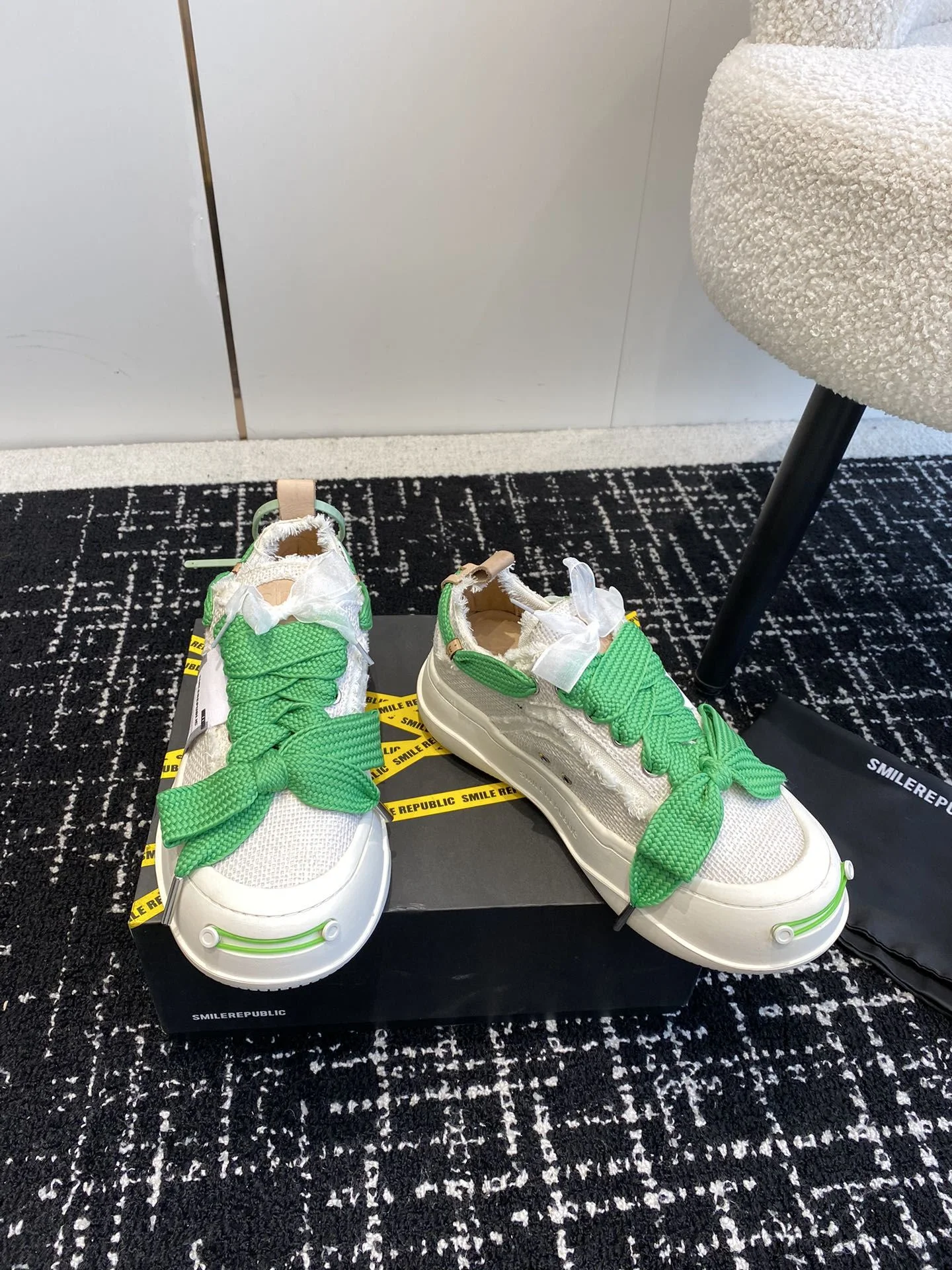 Smilerepublic Shoes