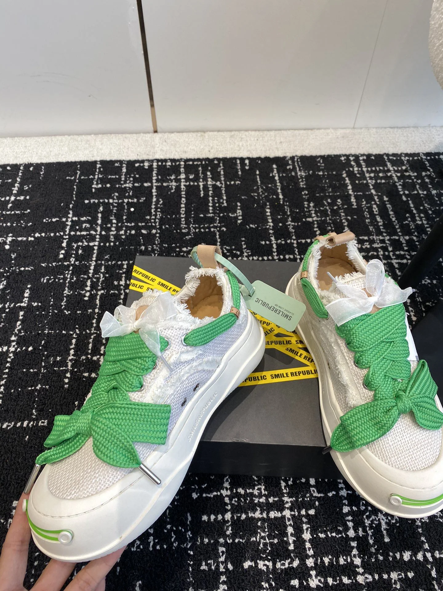 Smilerepublic Shoes
