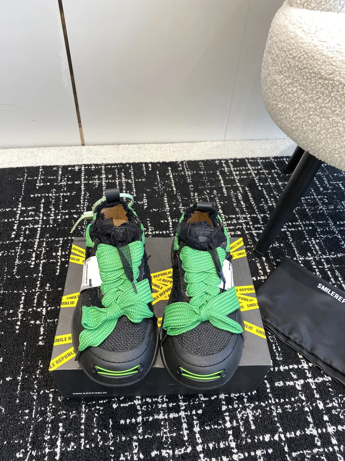 Smilerepublic Shoes