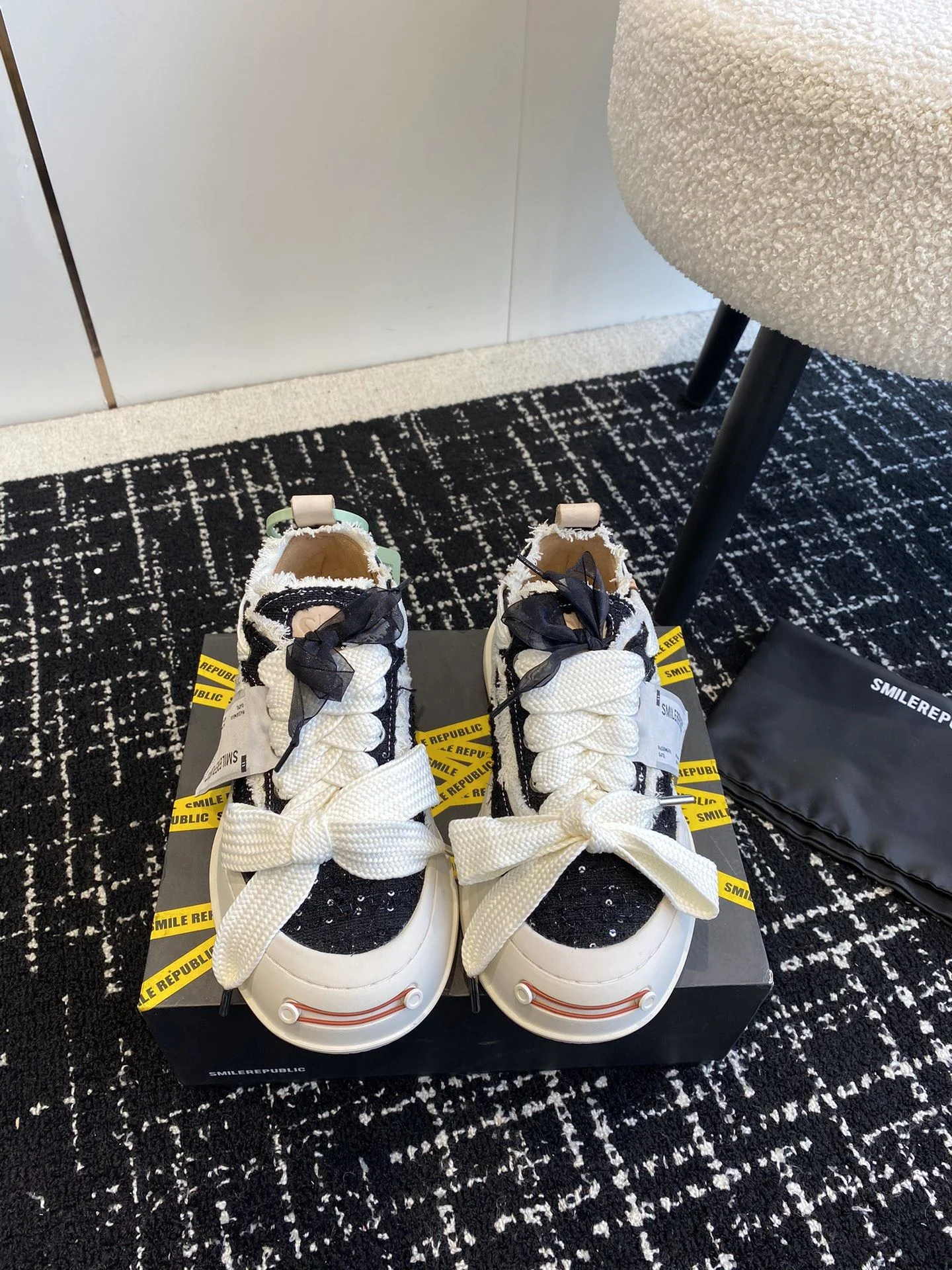 Smilerepublic Shoes