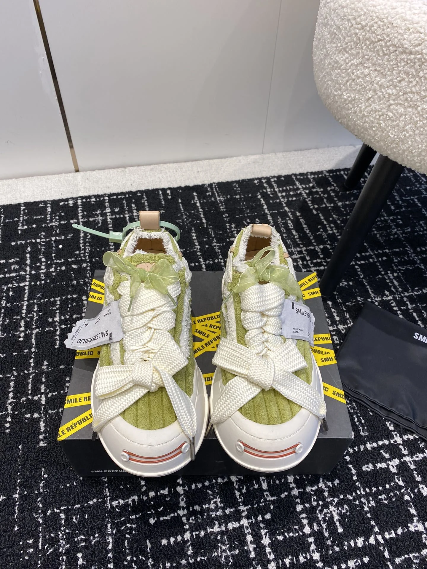 Smilerepublic Shoes