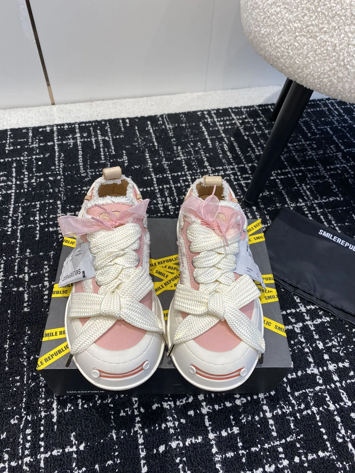 Smilerepublic Shoes