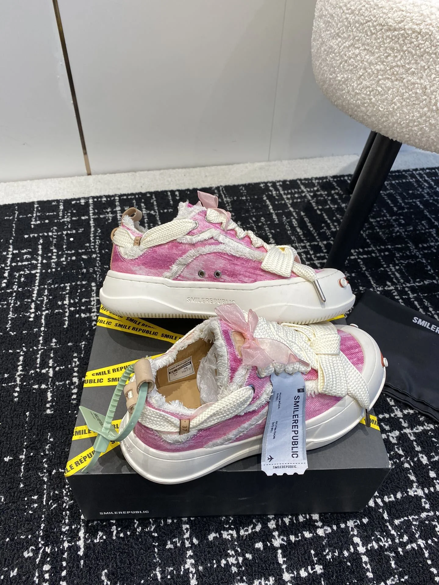 OEM Smilerepublic Shoes