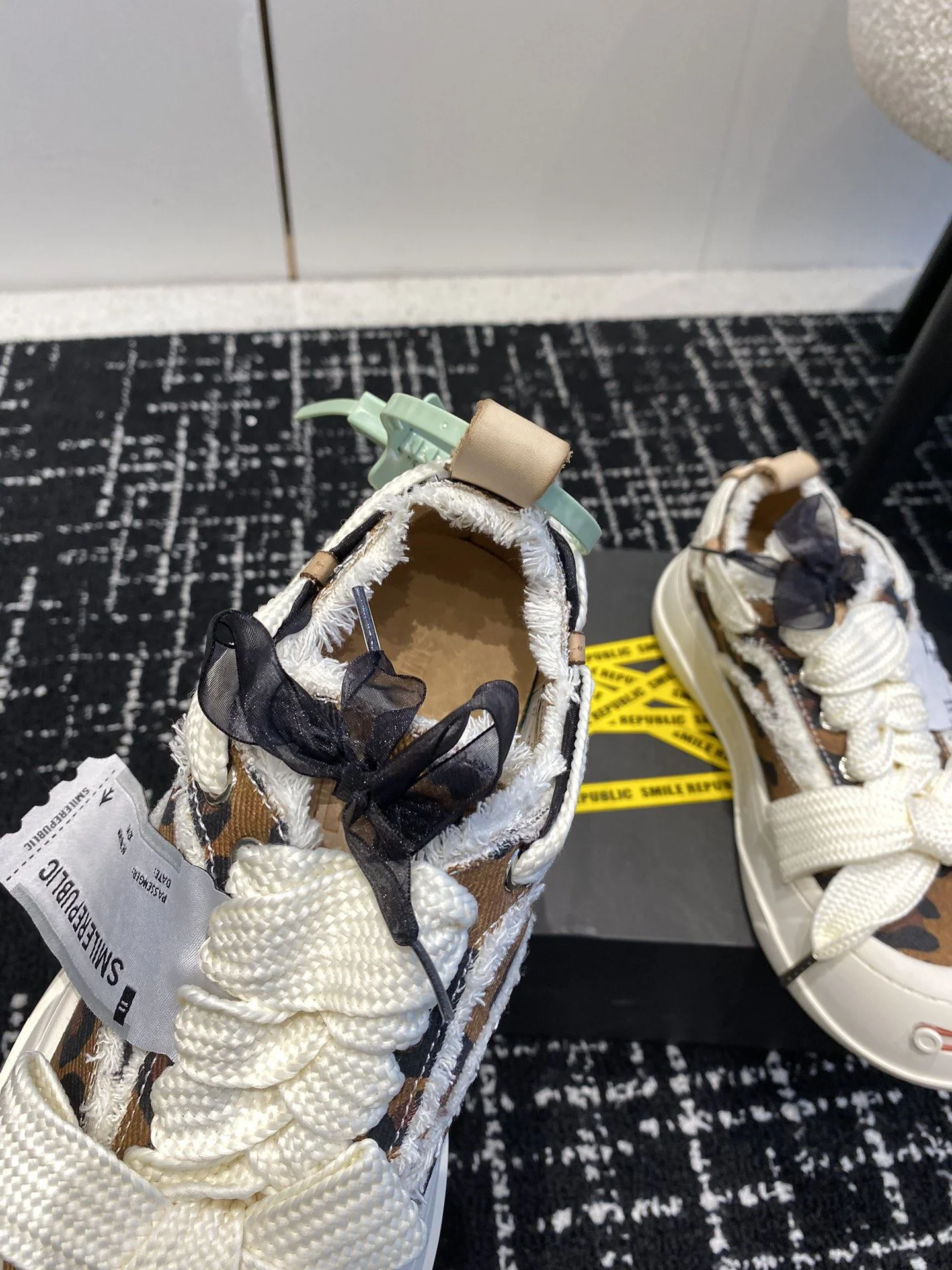 Brand-authenticated Smilerepublic Shoes