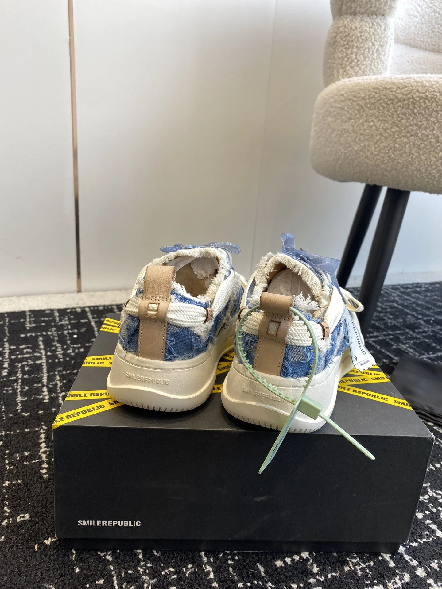 Mirror quality Smilerepublic Shoes