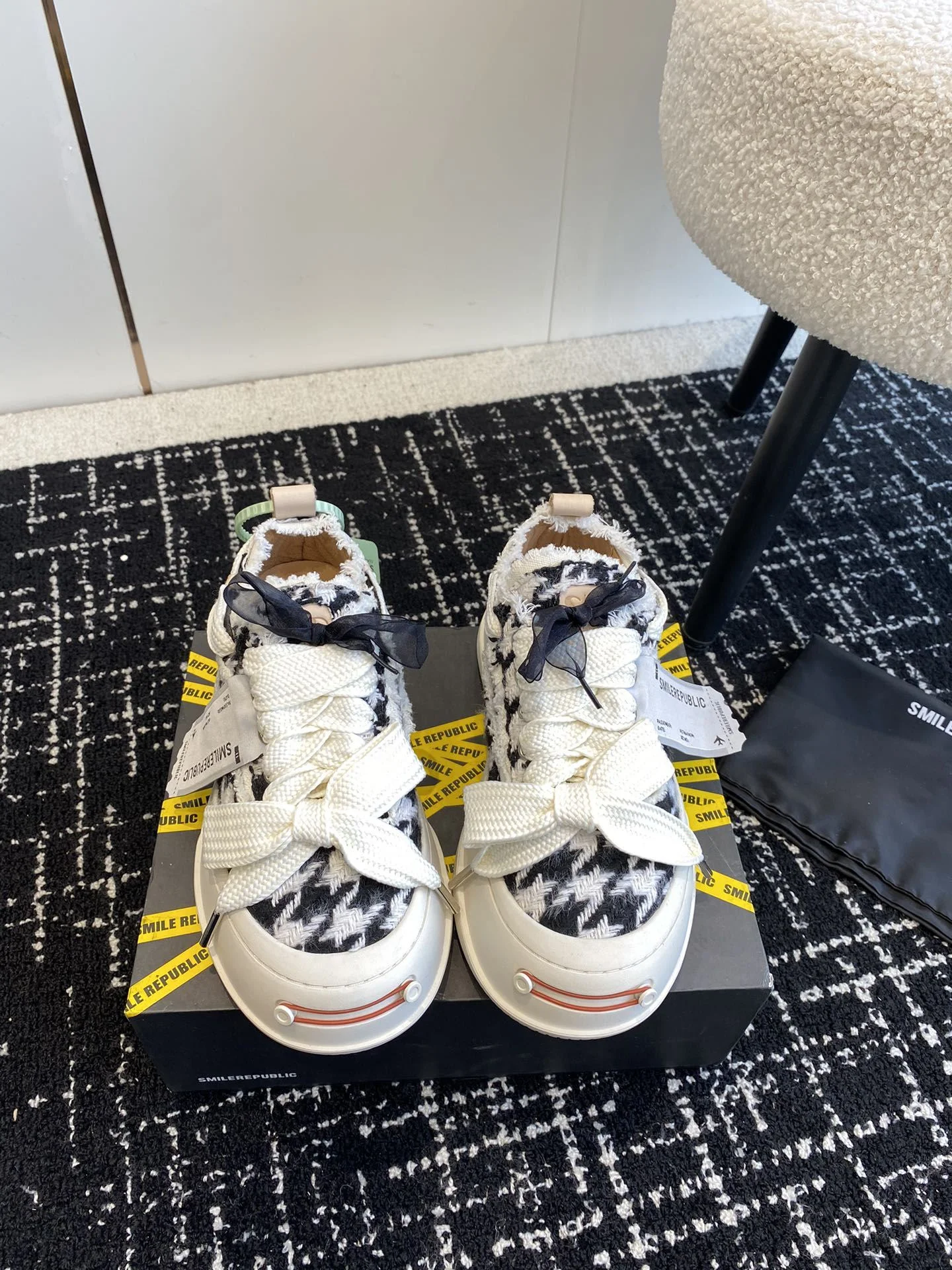 Smilerepublic Shoes