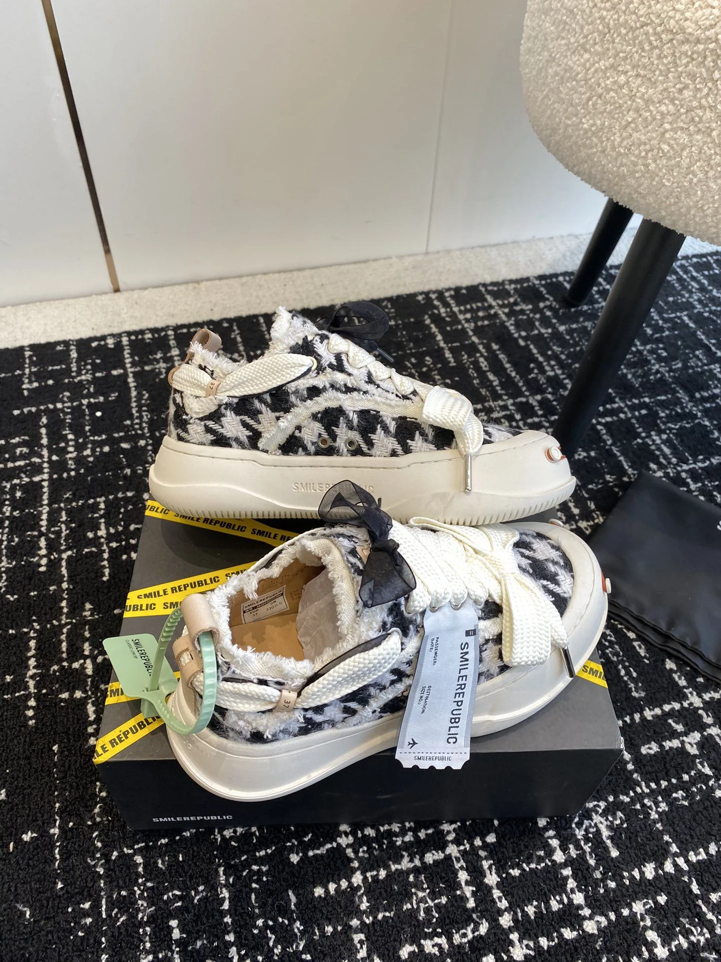 Cut-rate Smilerepublic Shoes