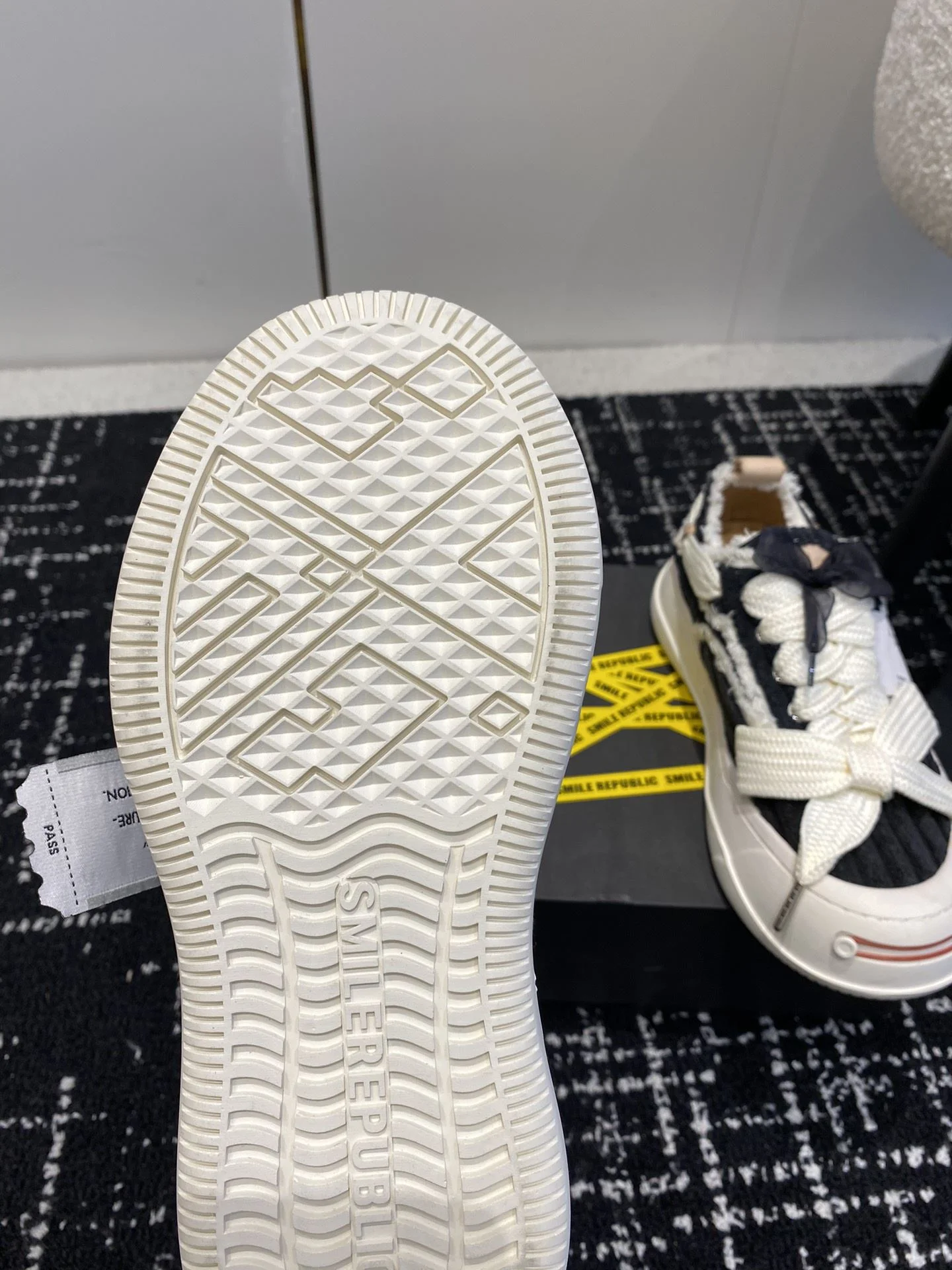 Authentic Smilerepublic Shoes
