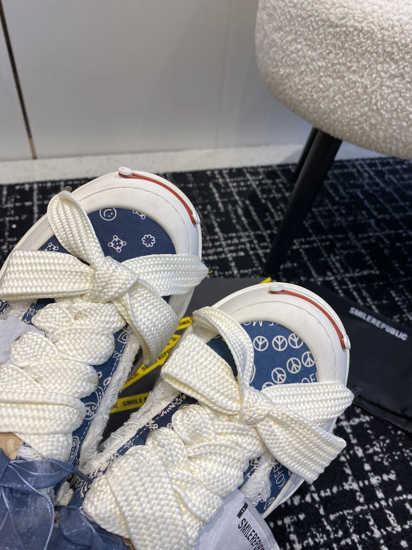 1:1 copy Smilerepublic Shoes