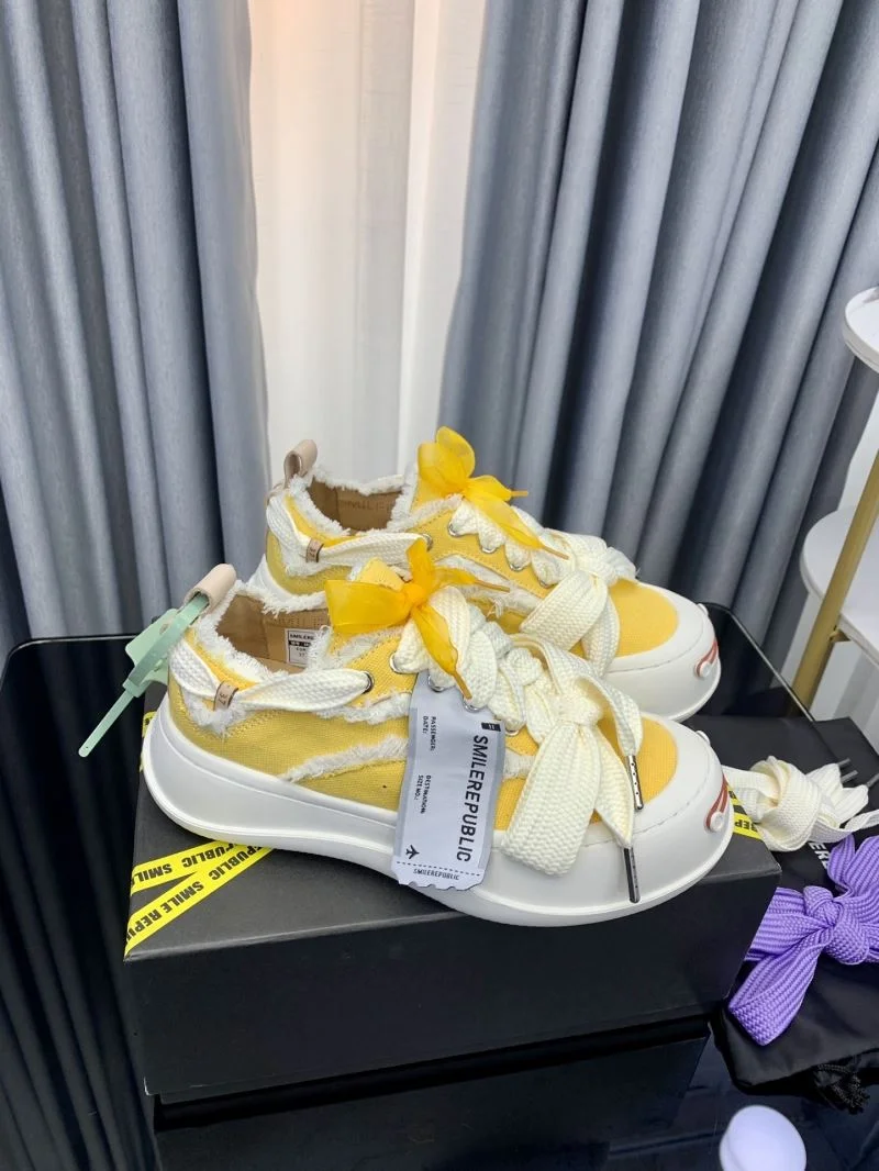 Smilerepublic Shoes