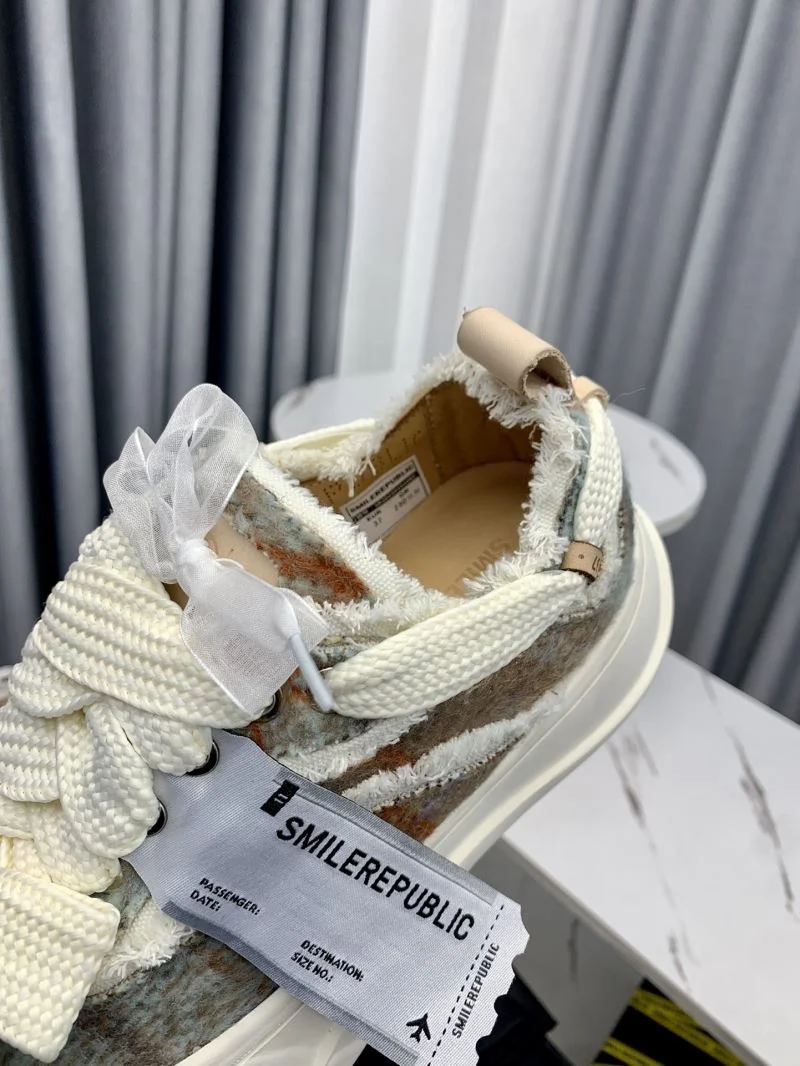 Precise copy Smilerepublic Shoes