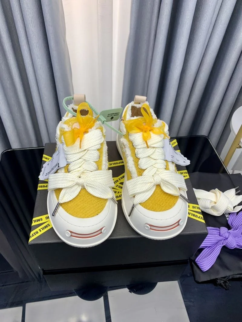 High fidelity Smilerepublic Shoes