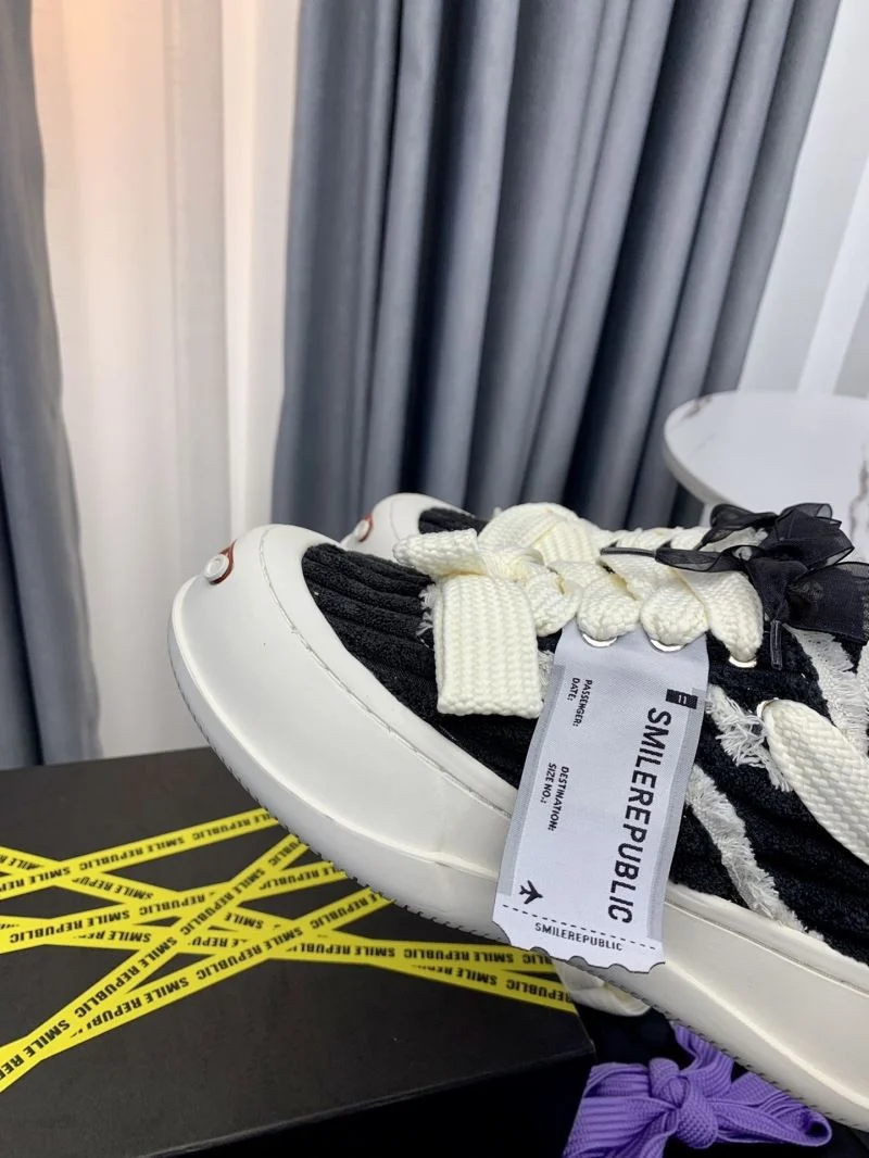 Cut-rate Smilerepublic Shoes