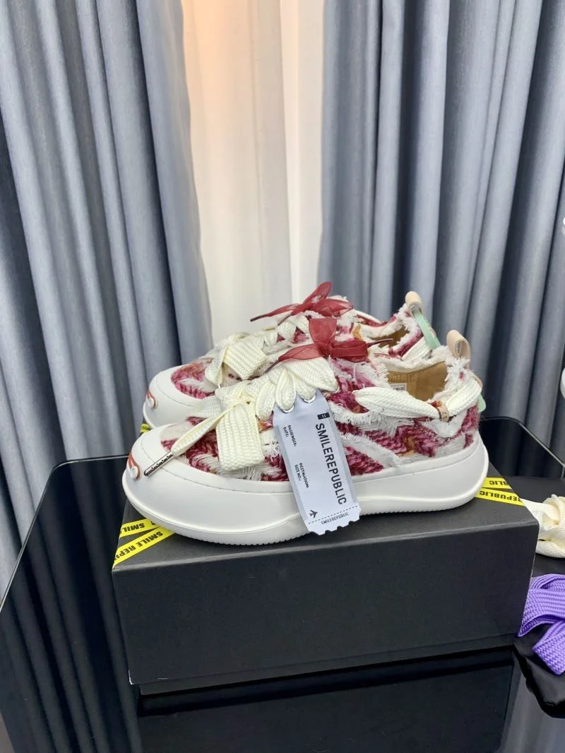 Smilerepublic Shoes