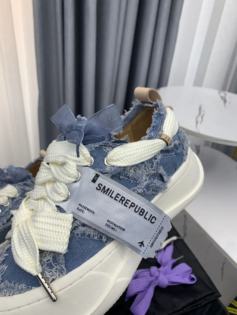 Brand-authenticated Smilerepublic Shoes