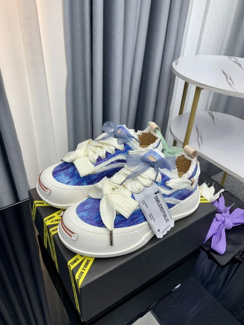 Smilerepublic Shoes