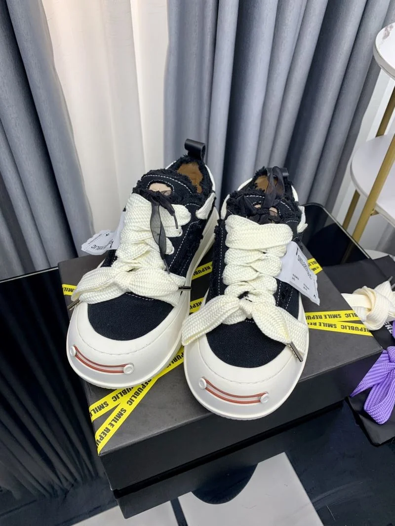 Brand-authenticated Smilerepublic Shoes