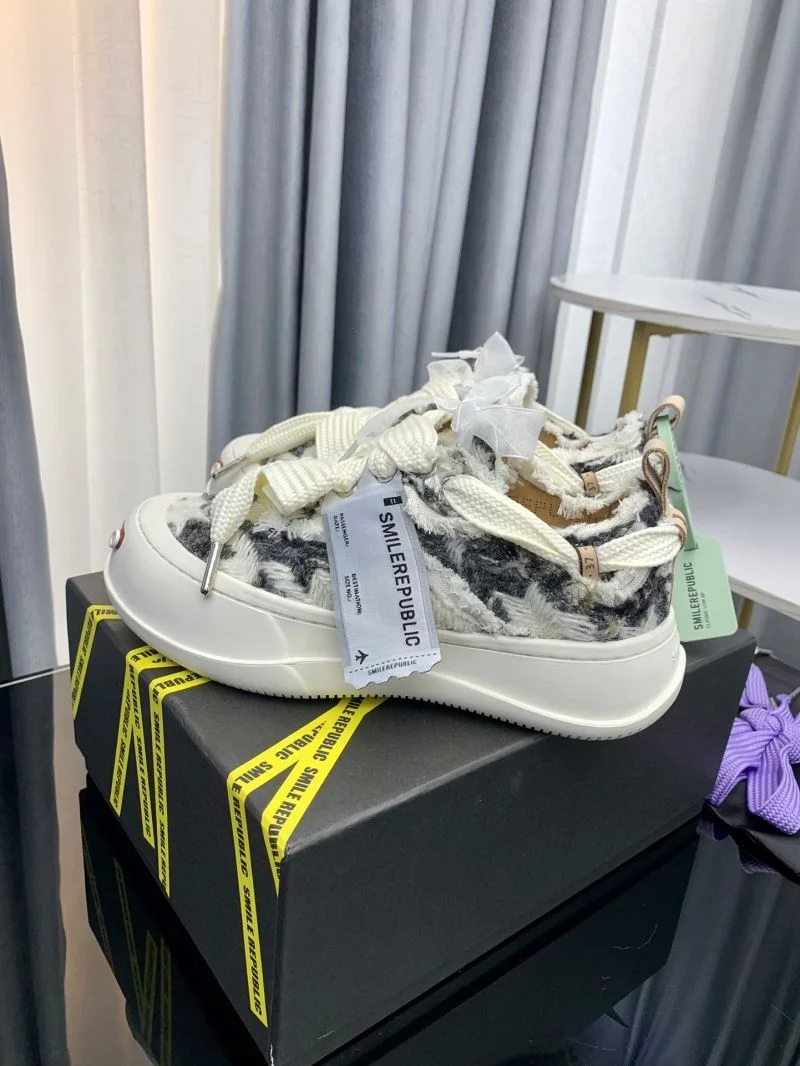 Authentic Smilerepublic Shoes