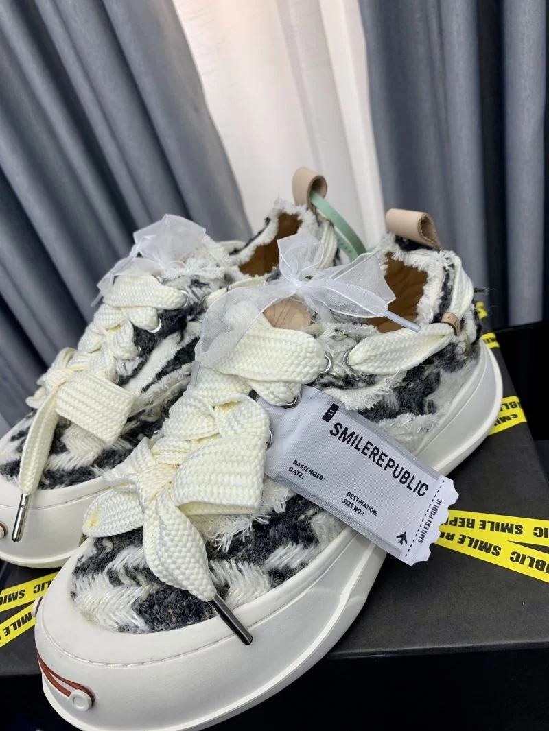 Authentic Smilerepublic Shoes