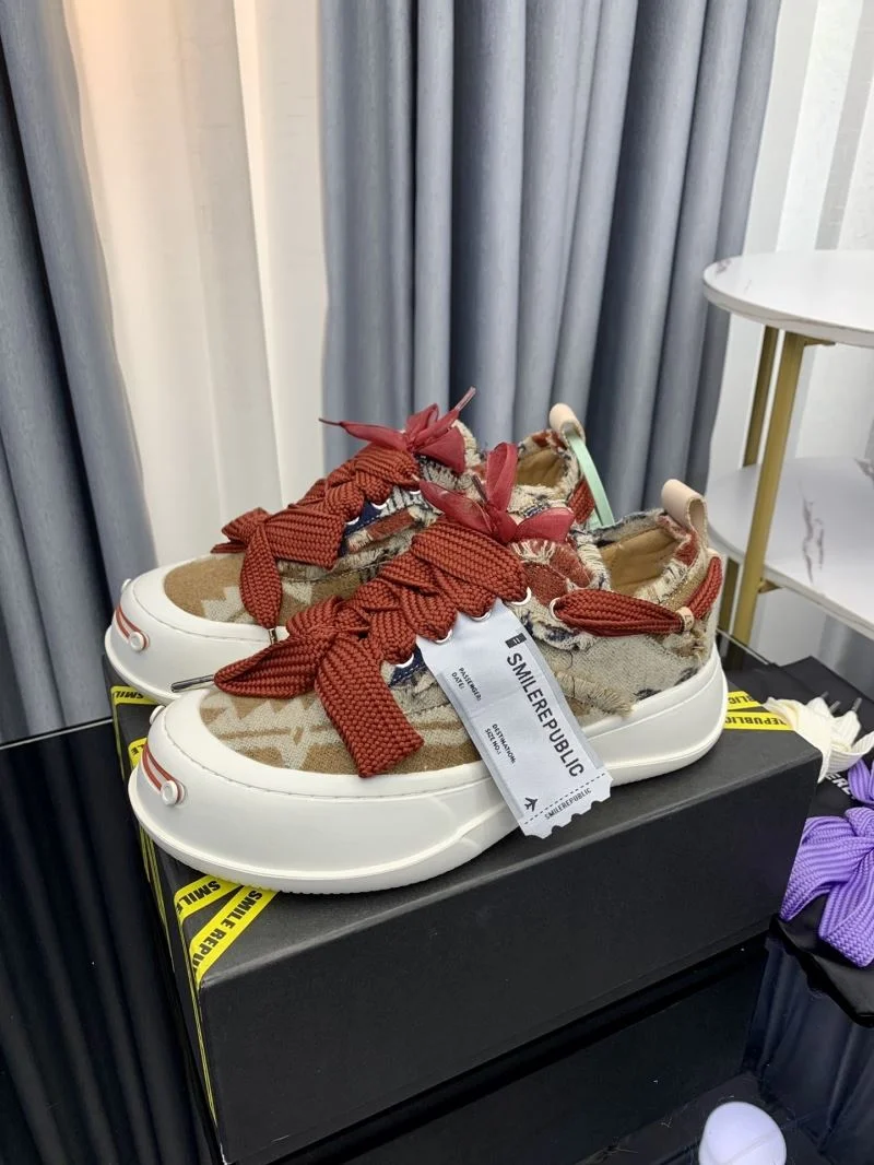 1:1 copy Smilerepublic Shoes