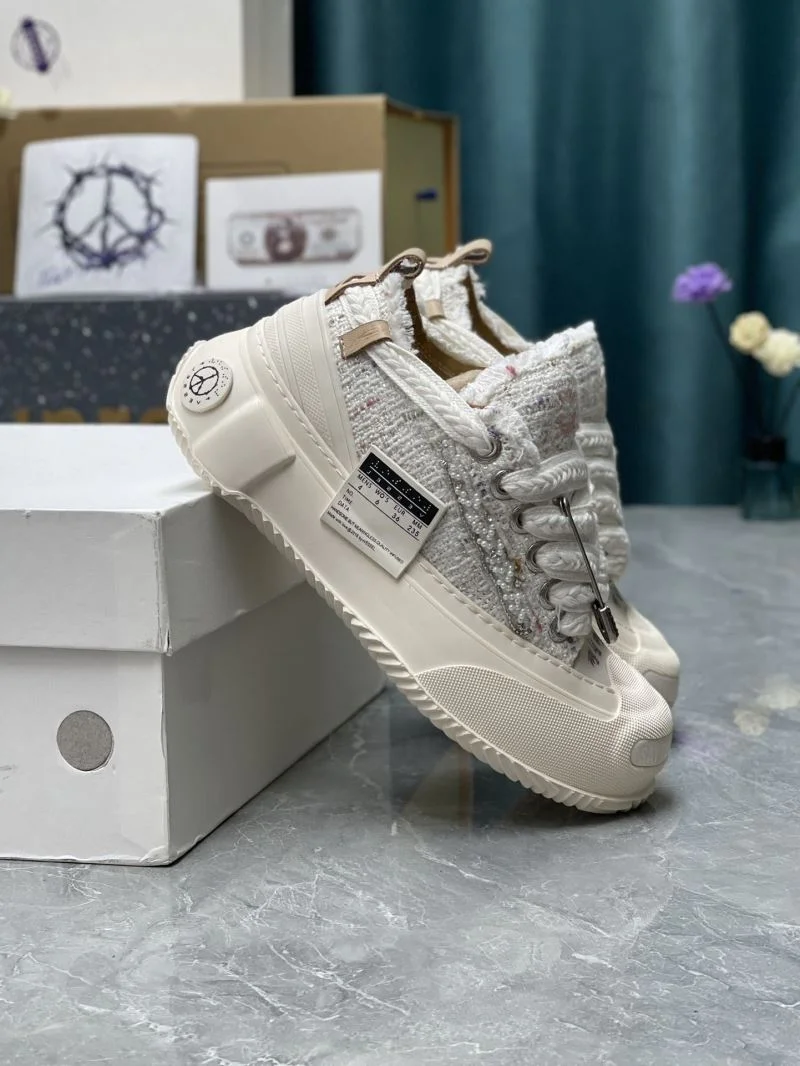 Indistinguishable Smilerepublic Shoes