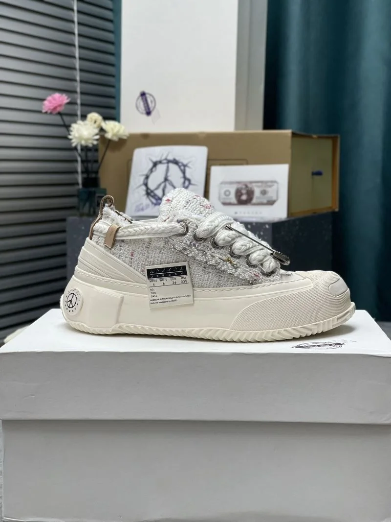 Indistinguishable Smilerepublic Shoes