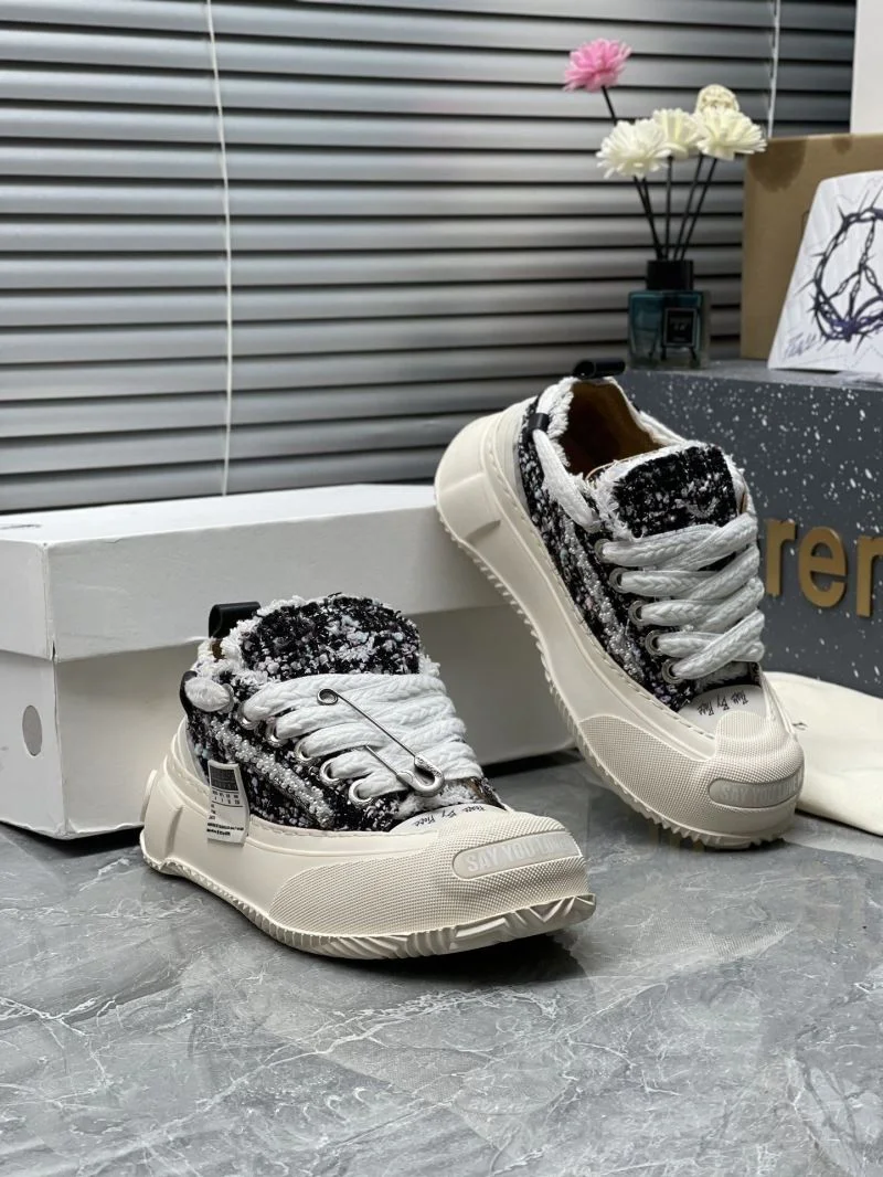 Accurate model Smilerepublic Shoes