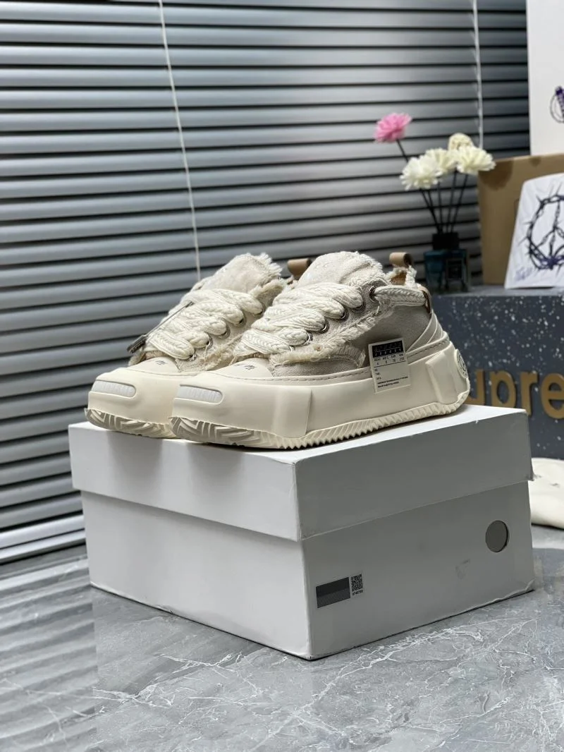 High accuracy Smilerepublic Shoes