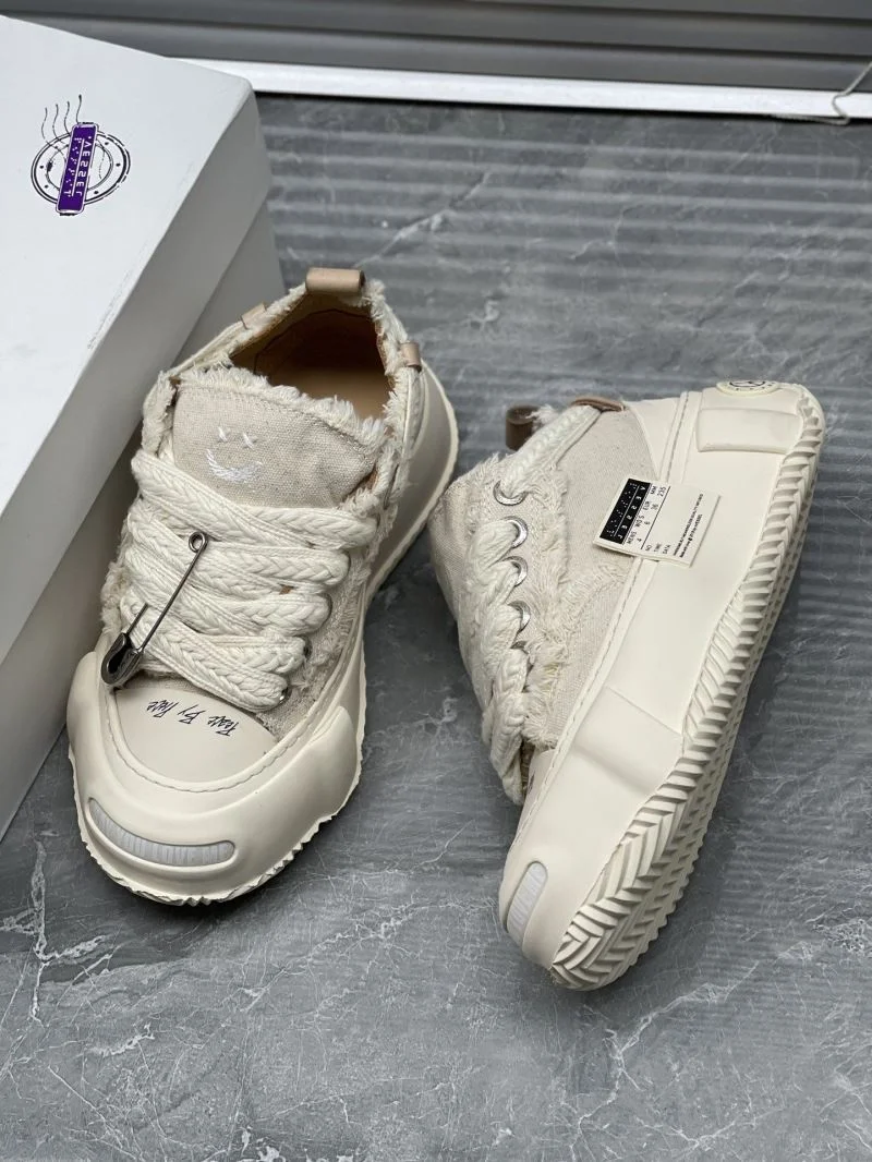 High accuracy Smilerepublic Shoes